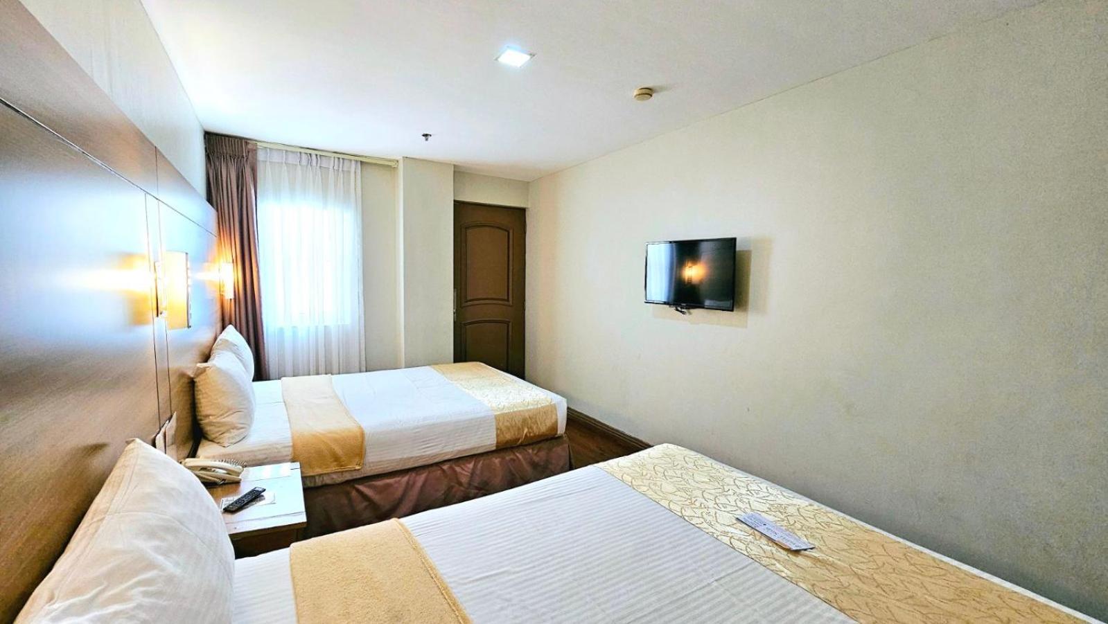 TAGAYTAY HOTEL SIXB, TAGAYTAY CITY